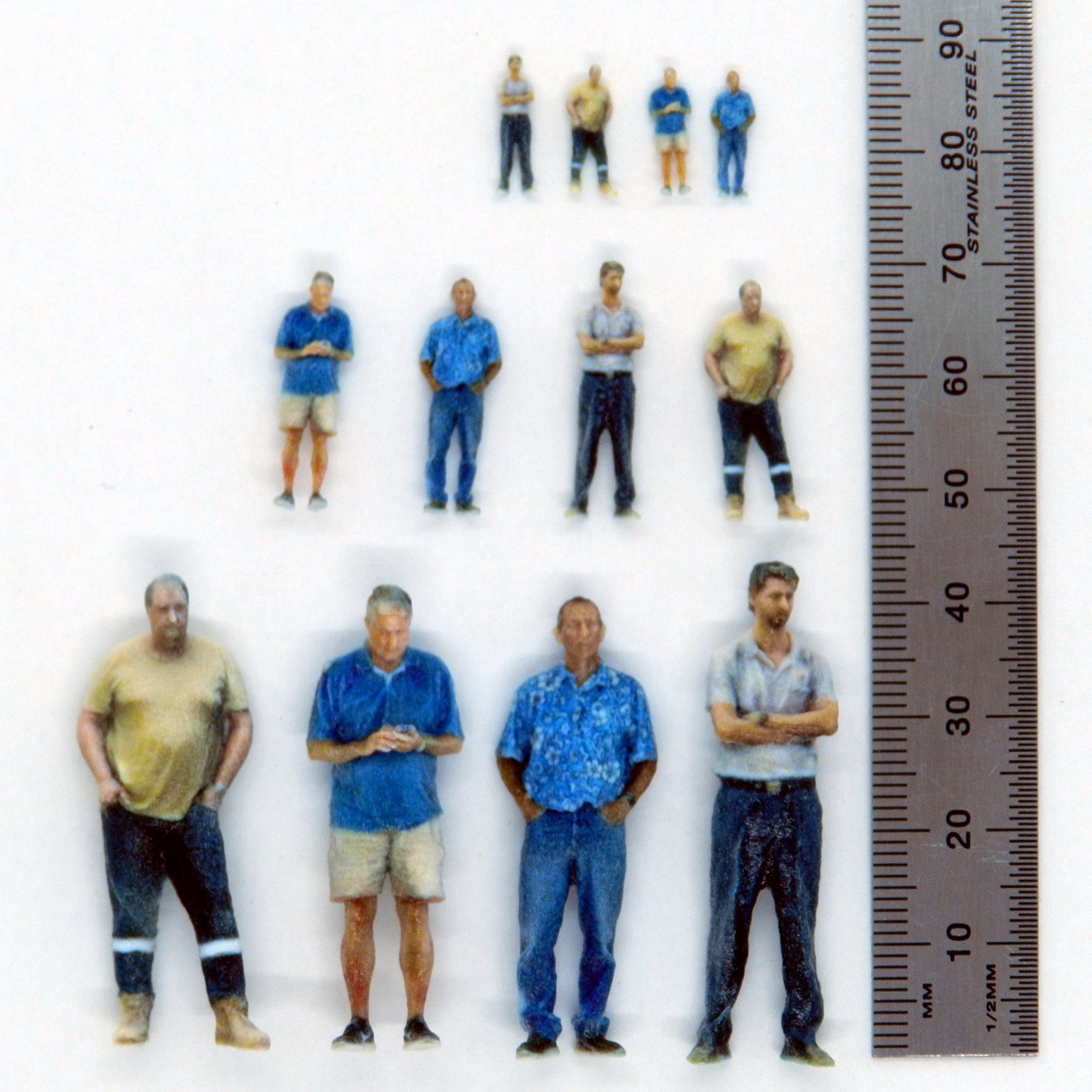 Scale Figures - People Waiting 3 - West Edge 3D
