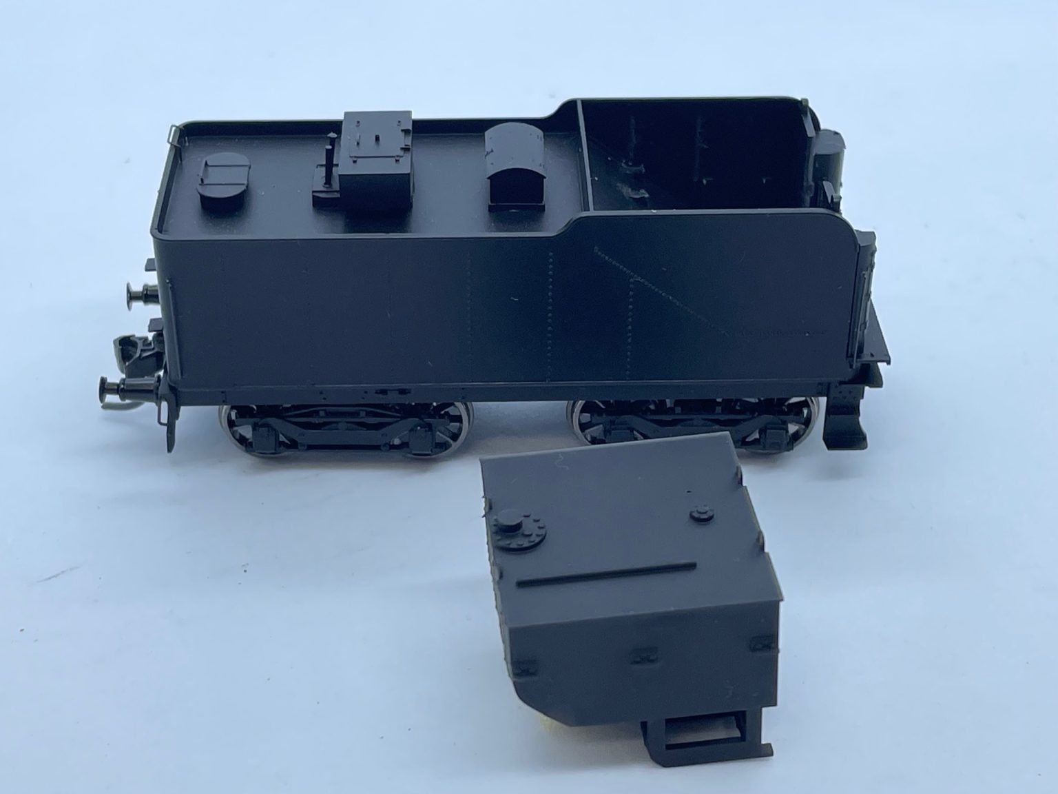 Scenery and Detail Items - One black 3D-printed square oil tank for ...